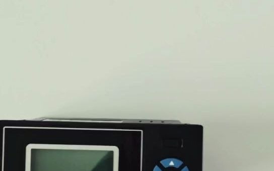 F3000X智能热量积算仪 蒸汽流量积算仪 外观展示山东鲁仪