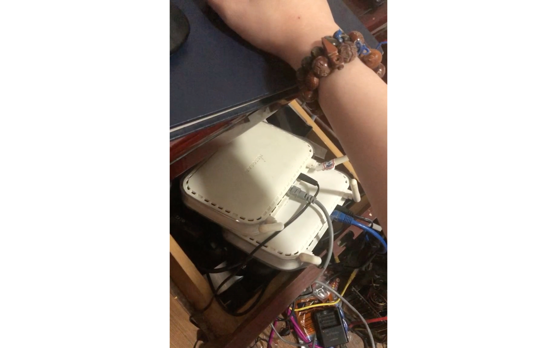 垃圾姥:网件wnr614原厂固件无线中继柳暗花明