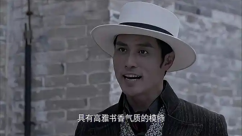 愤怒的摄影师:摄影师看见绝世美女,一路追着走被当成流氓