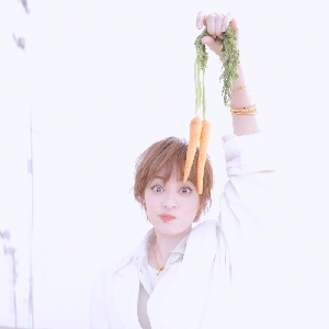 麦金子 
