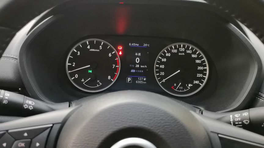 为什么N档转速高,挂到D档转速下降