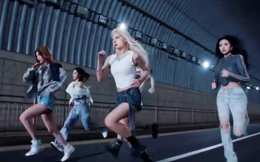 Itzy新歌MV《奔跑》!