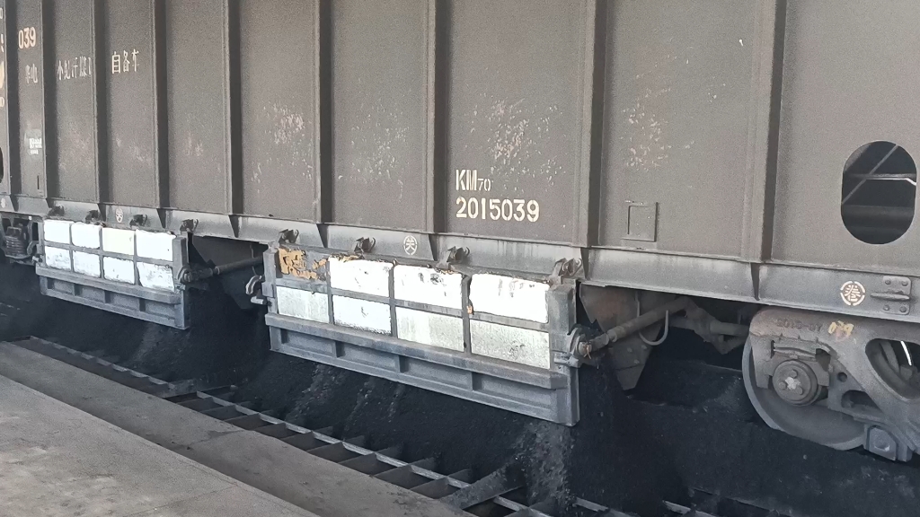 KM70煤炭漏斗车 卸煤沟卸煤