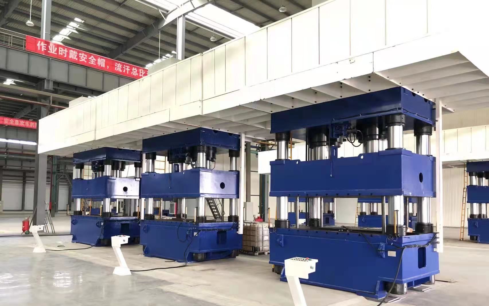 【汽车零部件冲压生产线】1200吨四柱液压机生产汽车管件,客户一次...