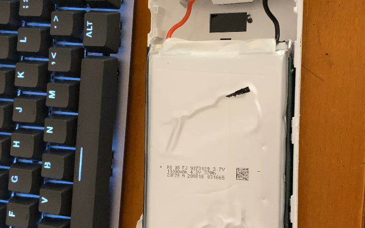 暴力拆解罗马仕充电宝