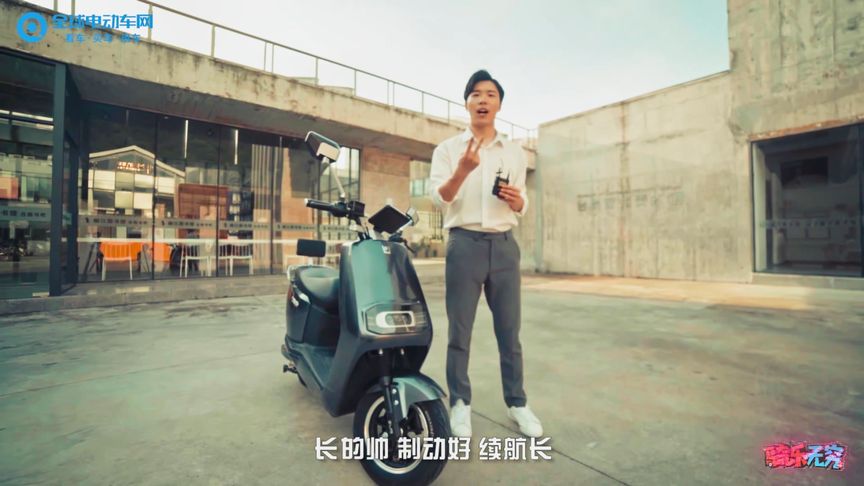 首款智能语音电动车实测:喊一声就能启动,还能与驾驶者互动!