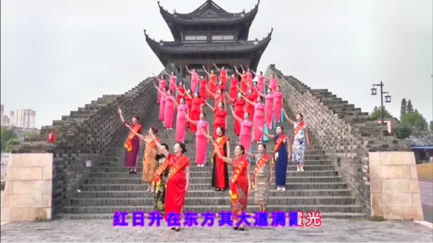 我们丹阳的百人《万疆》手势舞上了学习强国