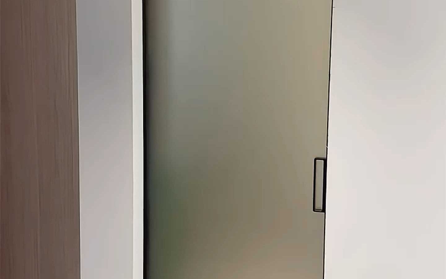单扇单轨推拉门