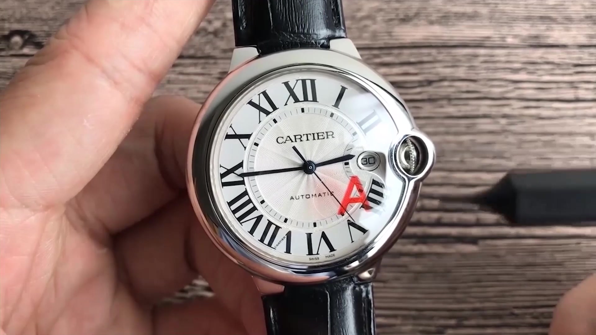 暗访地下广州表厂,卡地亚蓝气球W69016Z4腕表 大号42mm男款使用...