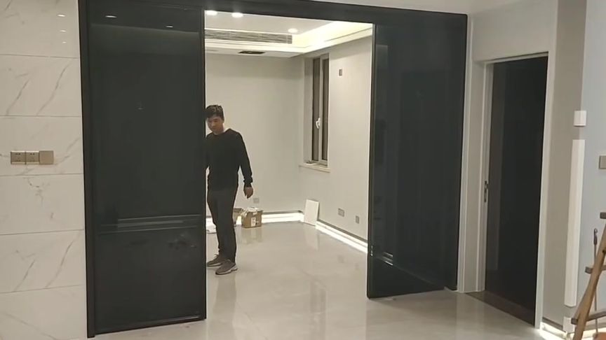 磁悬浮电动感应极窄推拉门,07极窄黑色配黑玻,时尚大气,#青岛