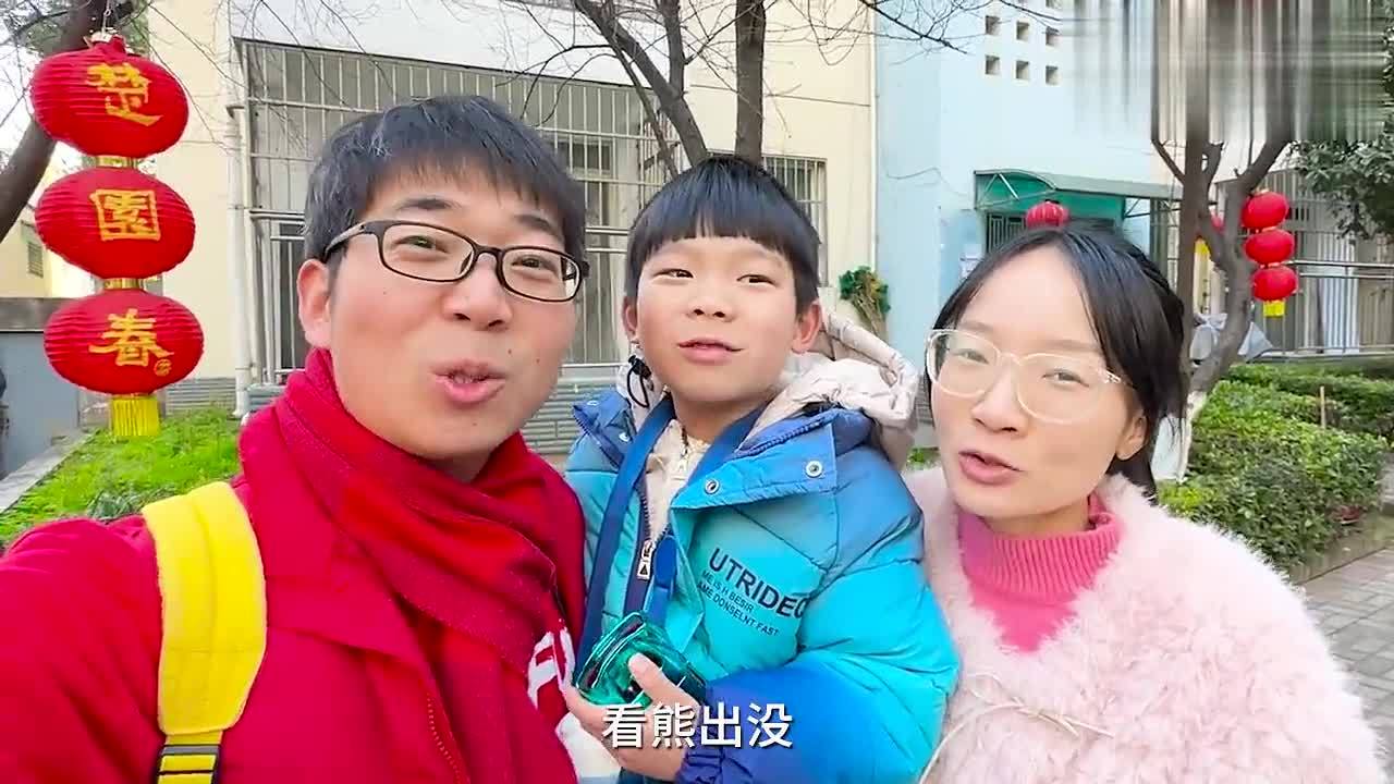 陪宝宝看熊出没大电影,熊出没火不是没有道理的,小星星都看哭了