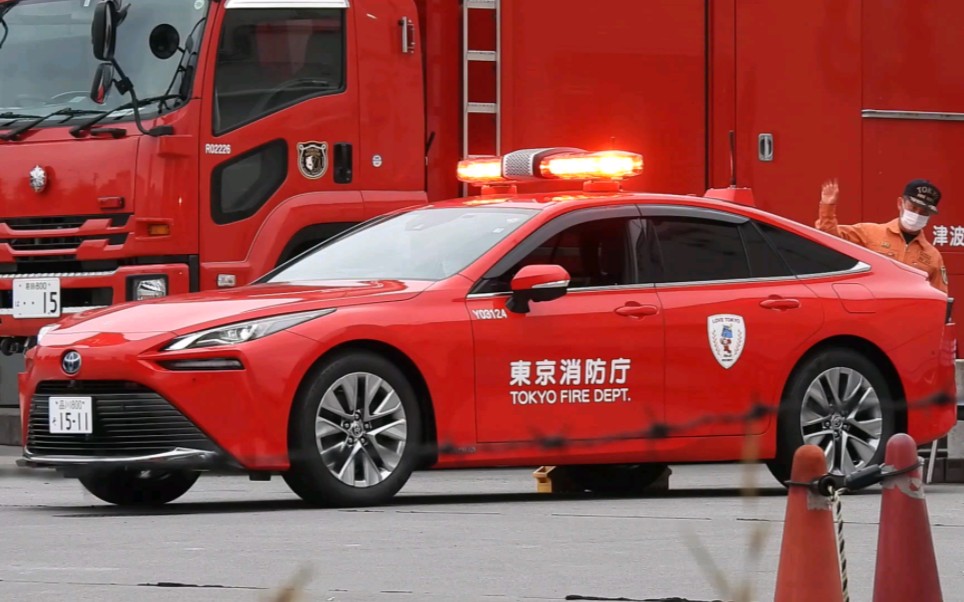 ...性看个够!”东京消防厅 快速响应队执行站内车辆检查(2022年7月5日)