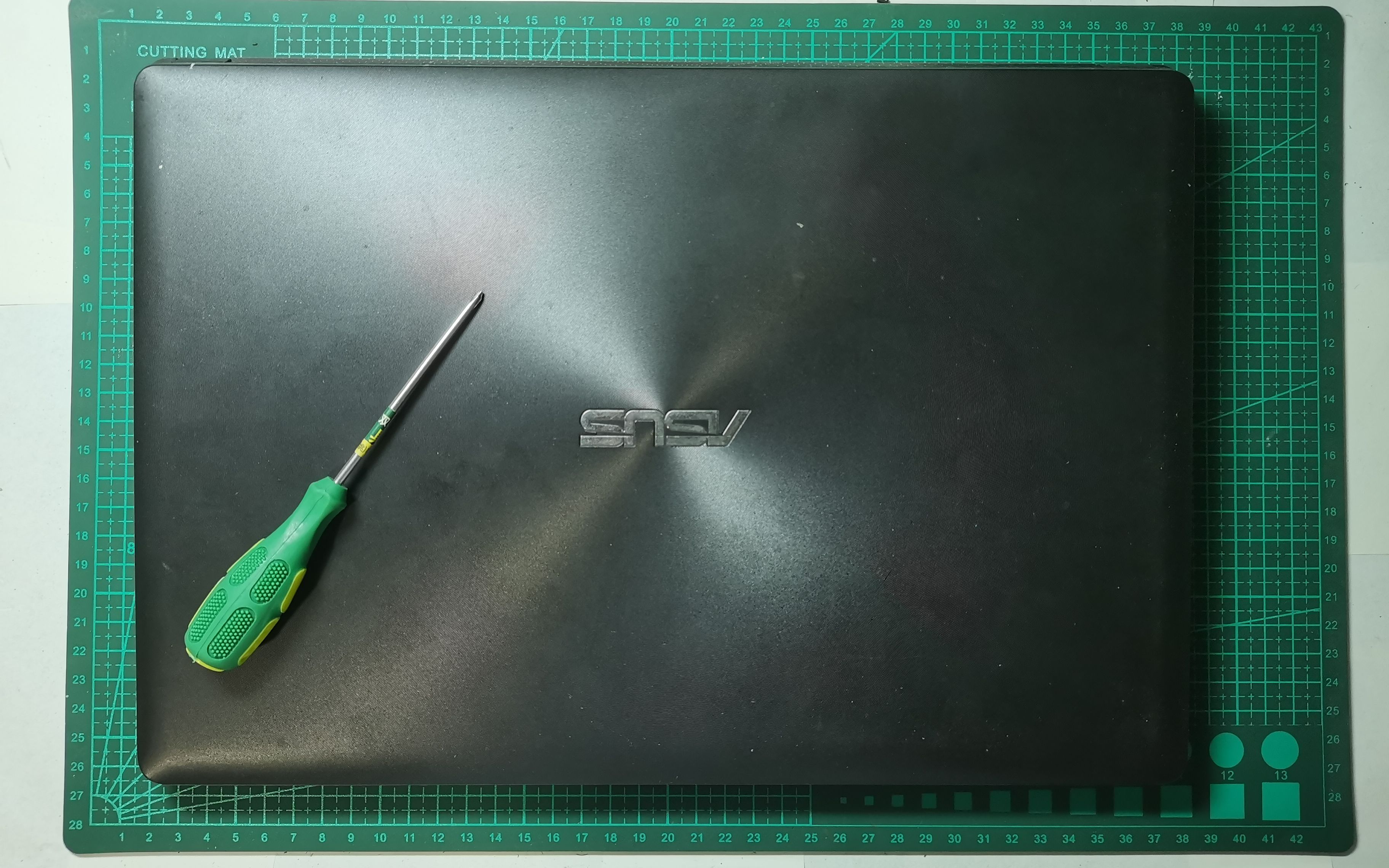 华硕x450cc拆机清灰换硅脂过程实录(9.5倍速,非转业仅供参考)