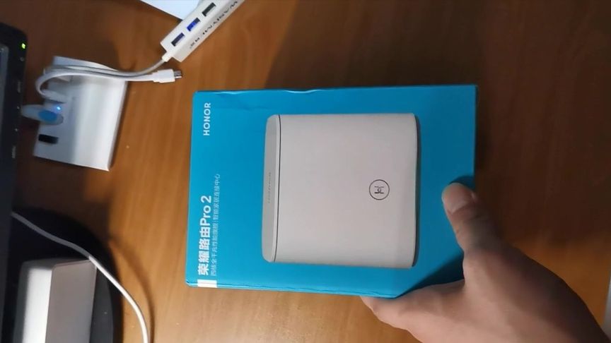 【华为荣耀路由pro2】开箱以及与旧路由有线桥接增强网络信号教程