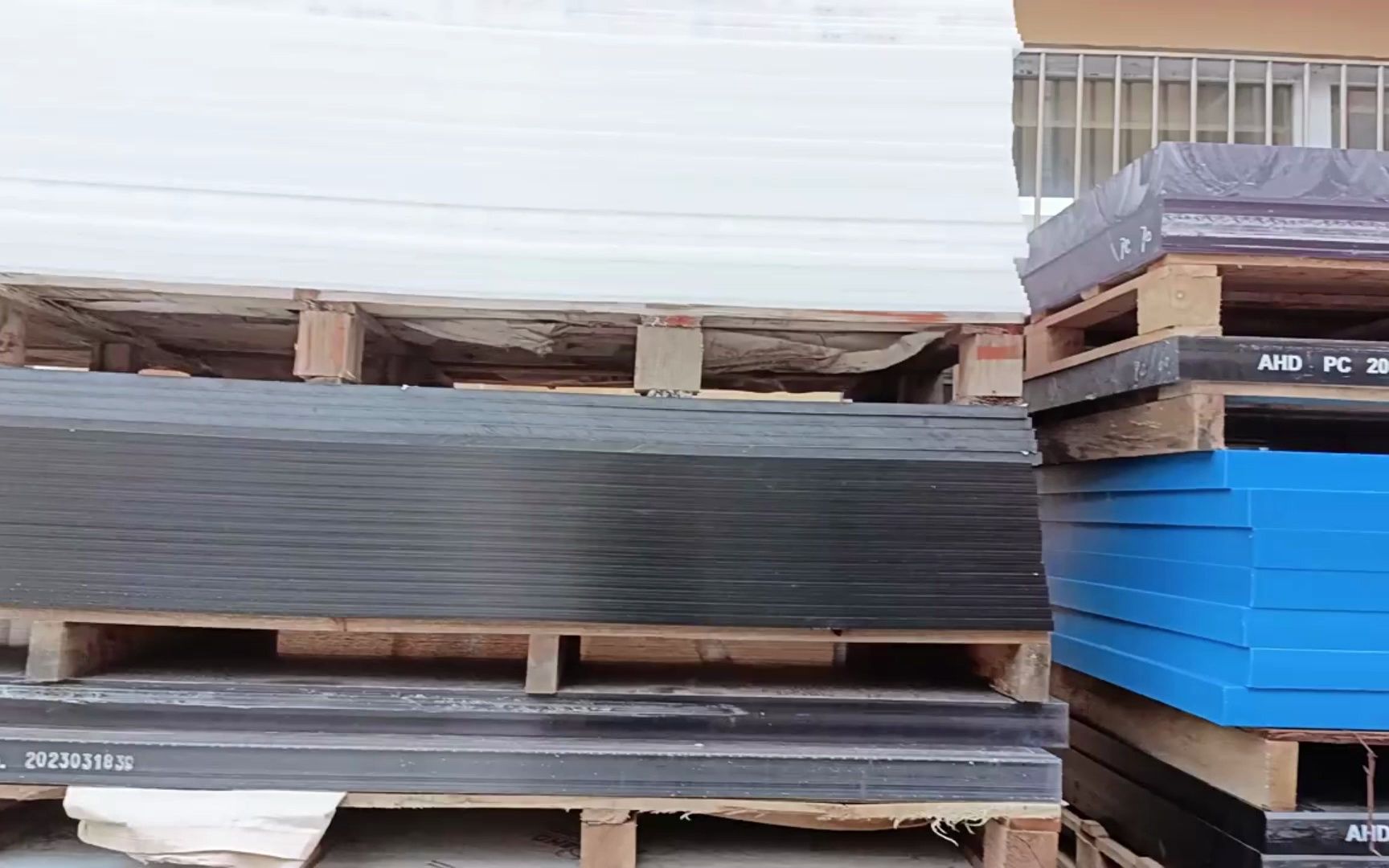 POM板材赛钢板塑钢板聚甲醛绝缘电木板 印刷机模切垫板 冷冲板 超薄...