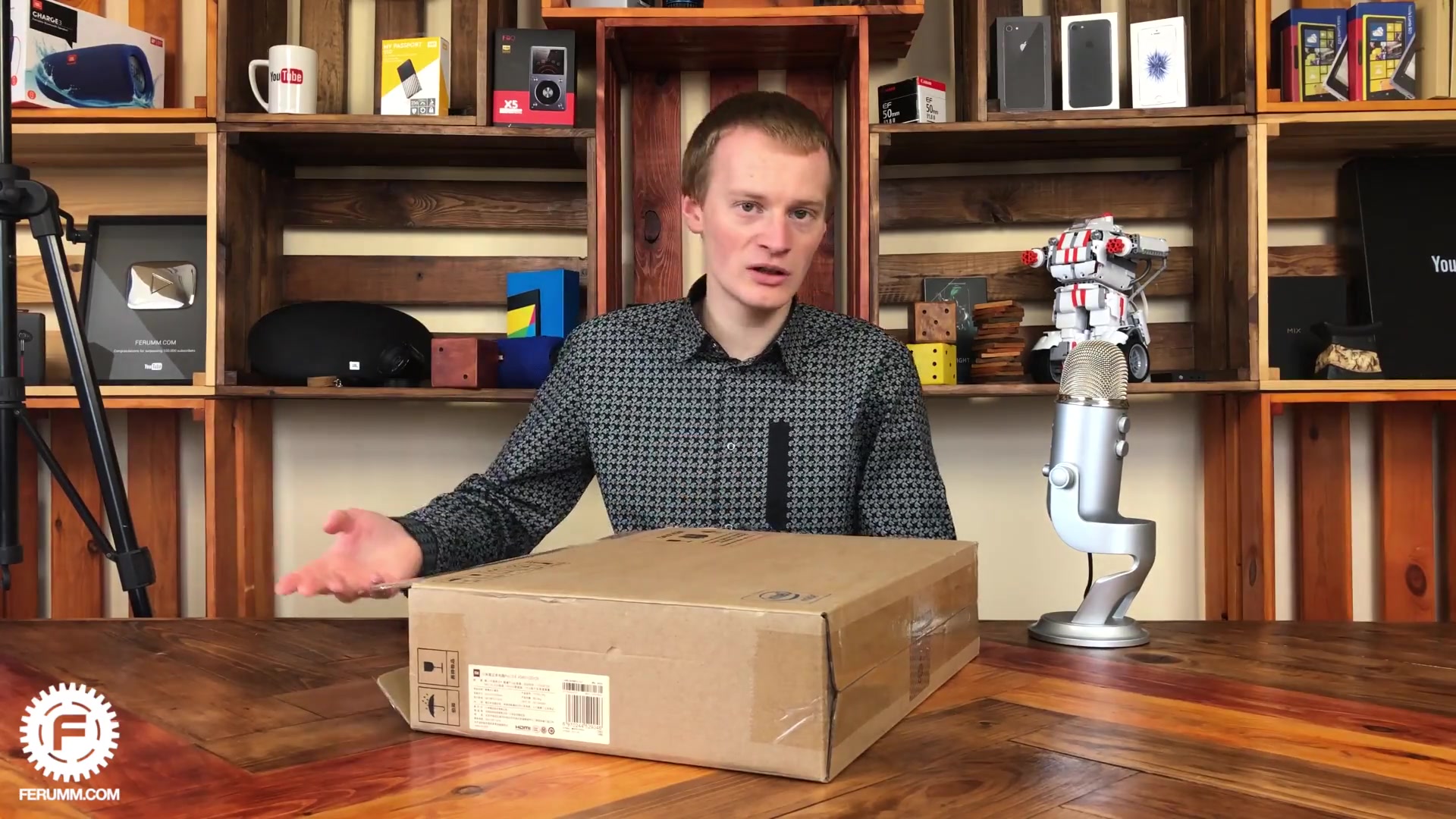 毛子小哥评测小米Notebook Pro~【俄罗斯人喜欢超高的性价比笔记本！】