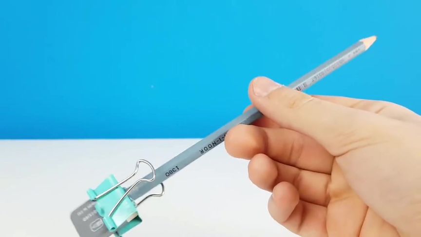 铅笔上没有橡皮擦怎么办?用1个夹子,轻松解决