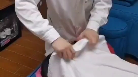 推拿常用手法有:推、拿、按、摩、揉、捏、弹、拨、点、摇、滚、拍...