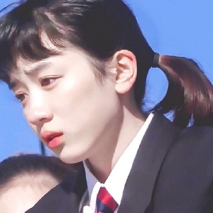 香橙小姐c 