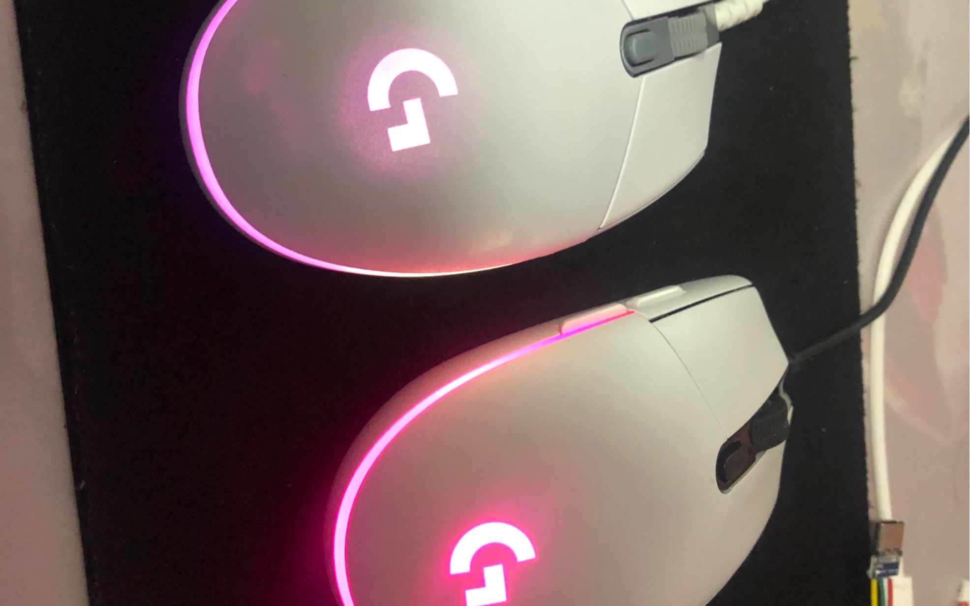 开箱防罗技G102二代和正品差在哪