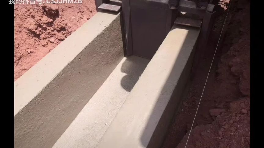 云南穿山机甲滑模施工现场