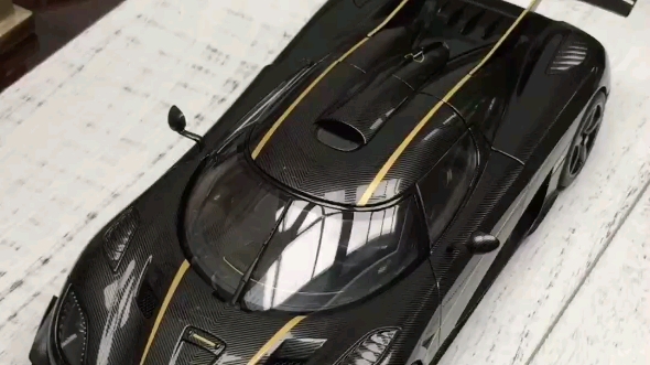Autoart奥拓1:18柯尼塞格ONE:1全开汽车模型
