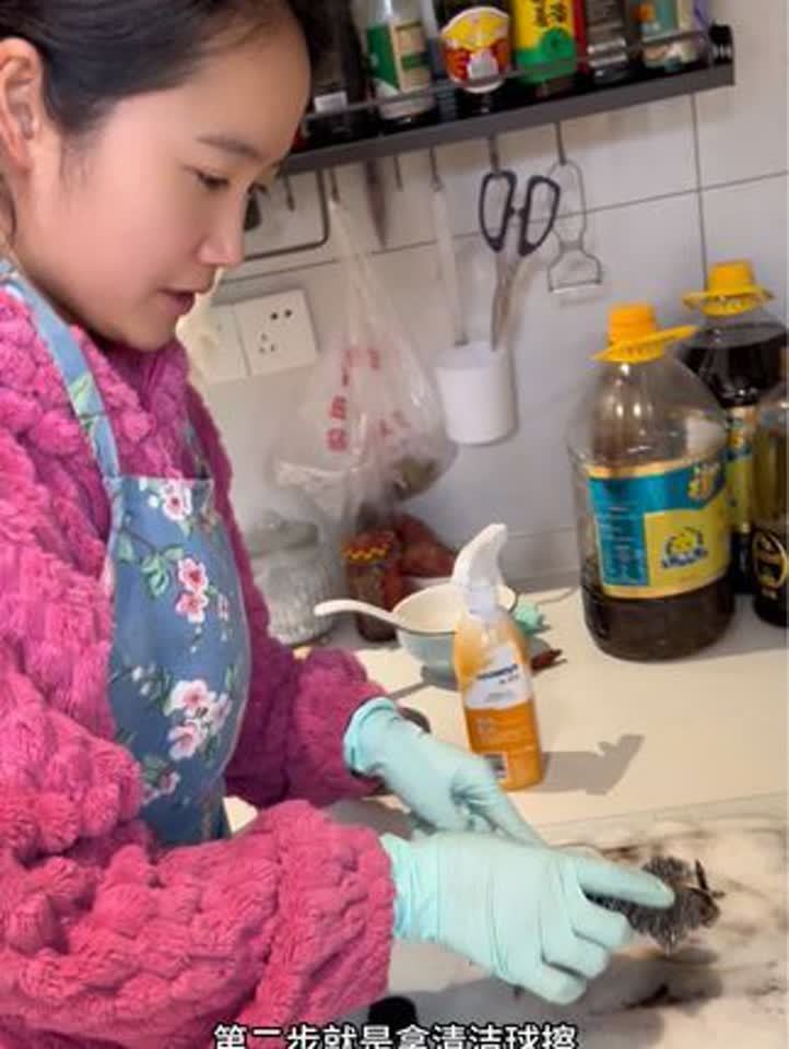 最讨厌打扫的地方就是厨房和卫生间,总感觉这也没干啥,总是有很多...