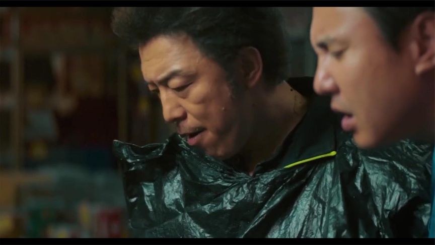 疯狂外星人:外星人流浪到地球,被黄渤沈腾当猴耍?这也太搞笑了