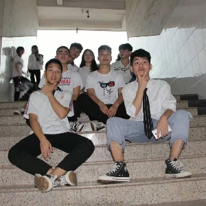 四边行移动公司 