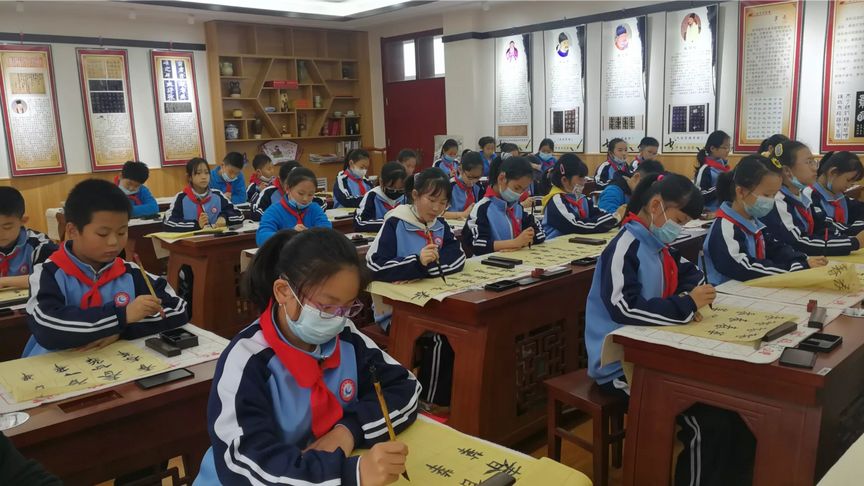 欢迎大家关注李老师的书法(硬笔、毛笔)公益课堂