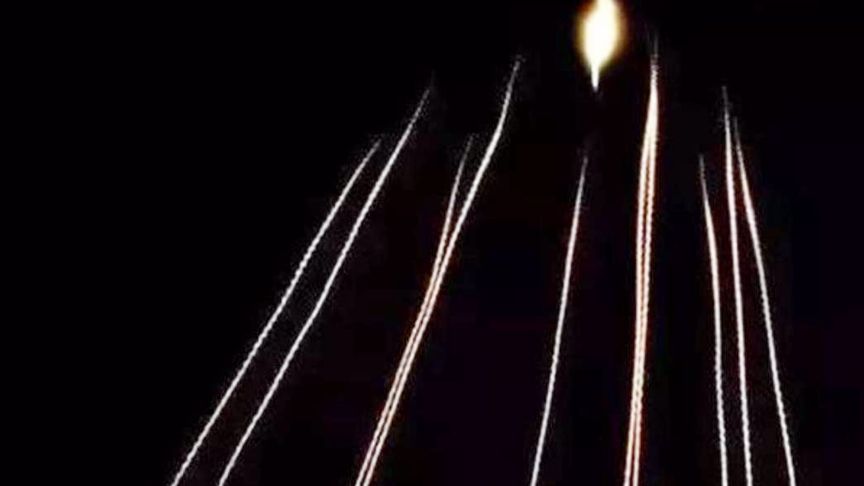 中国试射神秘导弹,飞行轨迹全球第一次见识,可打击高速移动航母