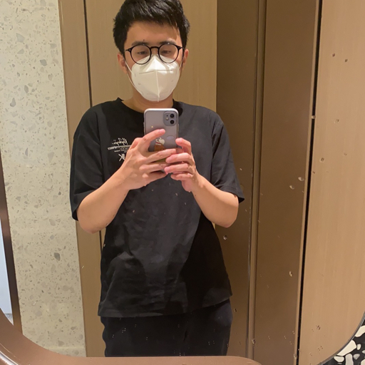 炜炜是扁头 