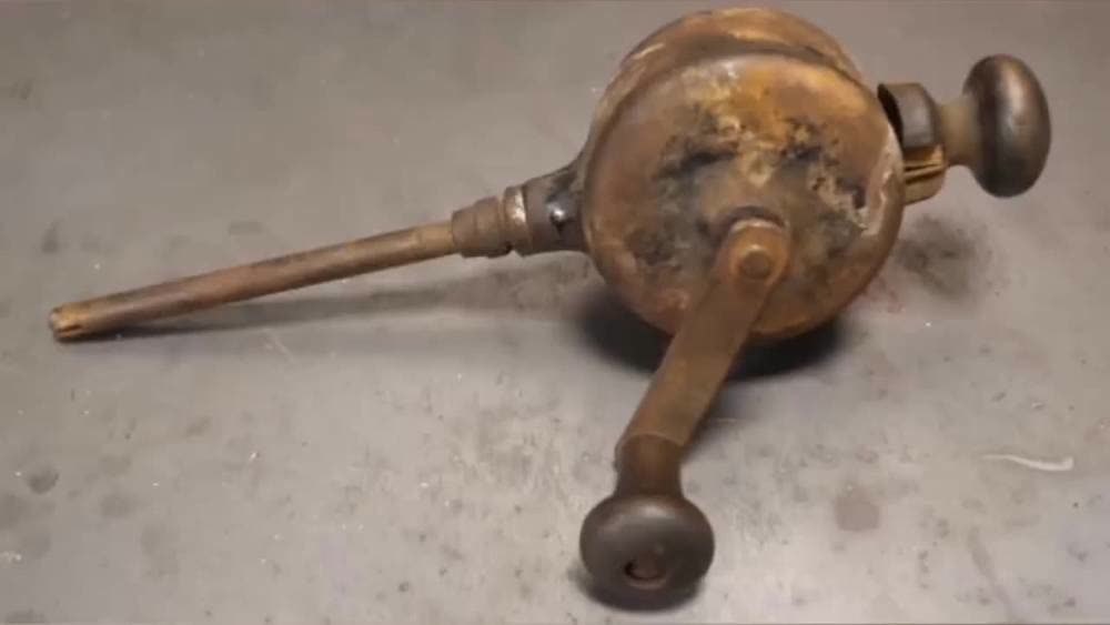 老式手动式气门研磨机翻新,简单的才是最实用的