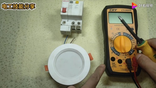 万用表测电流，很多电工不愿意教，其实没你想的那么难