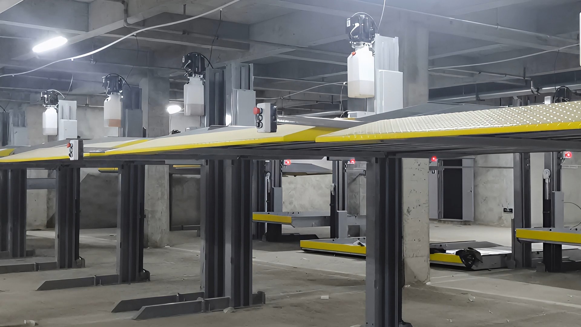 简易立体车库租赁 二层停车设备维保 电动升降横移机械停车库出租 ...