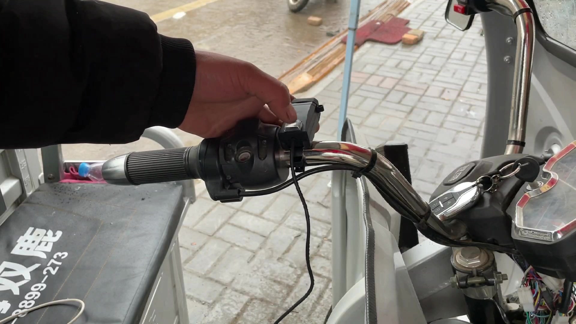 电动车安装USB充电口该怎么接线呢?师傅教你自己动手就丰衣足食