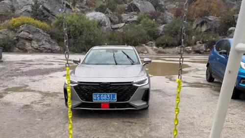 轿车挑战318,下雪了,艾瑞泽8没有让我失望。艾瑞泽8奇瑞汽车自驾游...