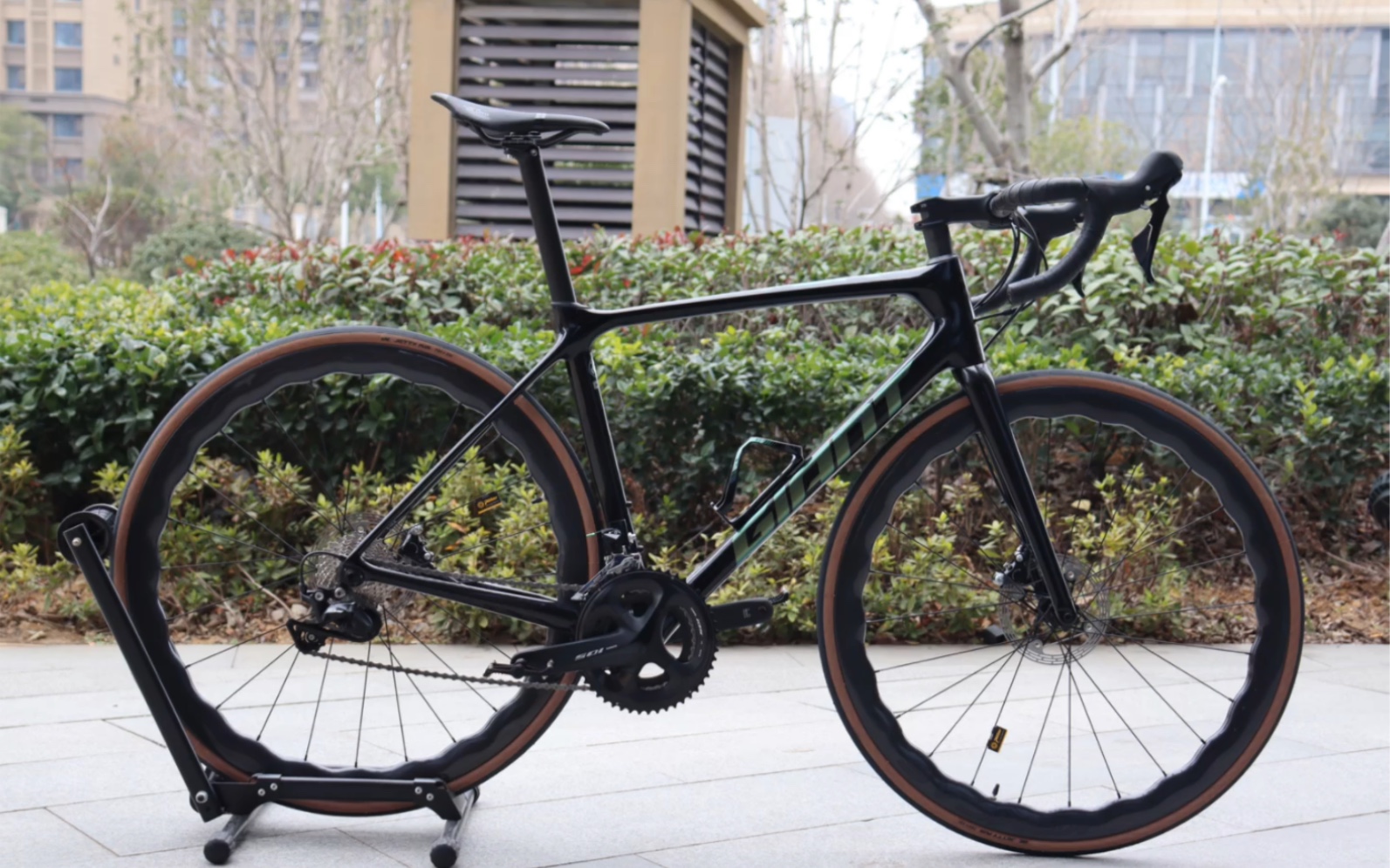 台湾产捷安特 Giant tcr adv pro 0 D亮黑金标次顶级碳纤维车架组M码...