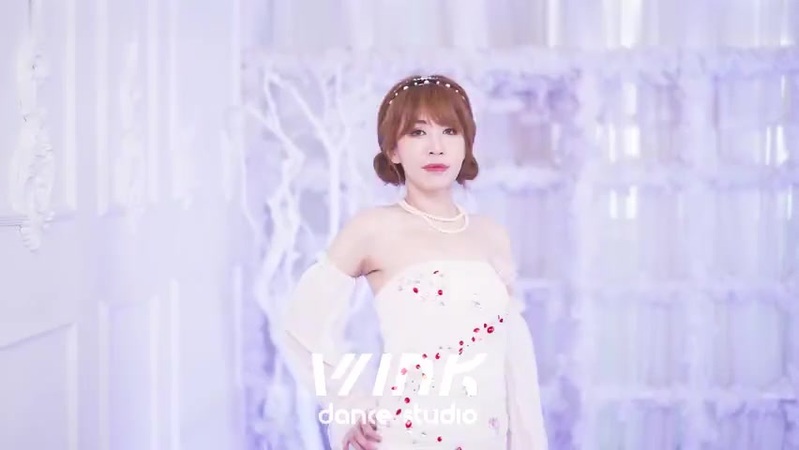 学员翻跳 《DreamsComeTrue》全网最用心!梦幻仙境绝美服化耗时一...