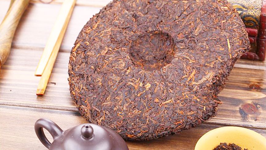 熟普洱茶的“6大功效”你知道吗,降脂降压,提高人体免疫力!