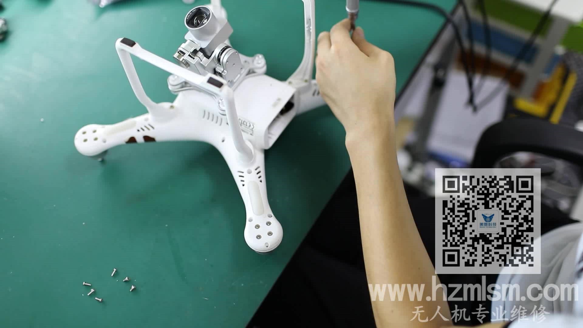 大疆无人机PHANTOM 3 STANDARD机身&云台拆解教程