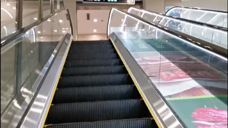 秦皇岛万达广场超市扶梯
