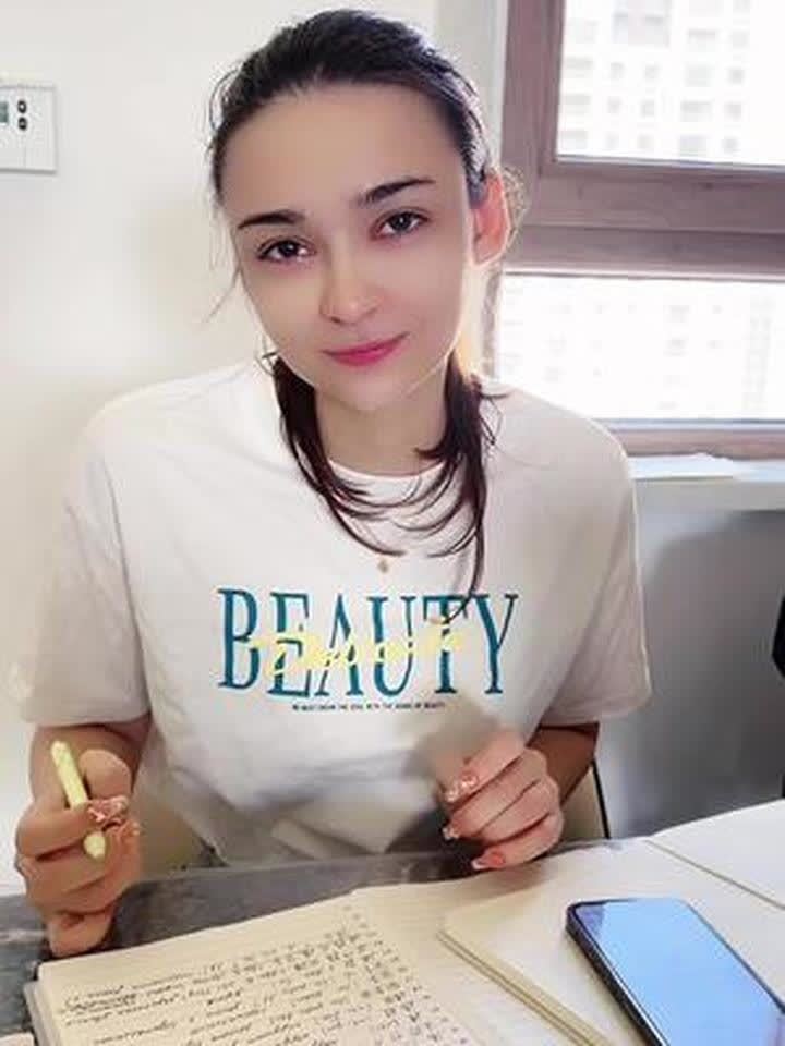 ...发愤图强 贪黑起早开始学习科目一的考试题目 加油吧#记录真实生活