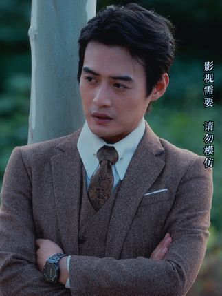 "女孩被心机女二设计,危急时刻霸总正好赶到..." #微剧吧 #暧昧失温