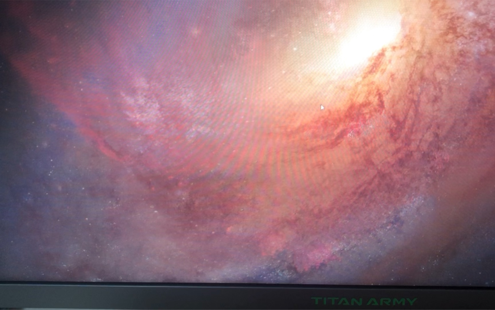 是win11的问题吗?任务栏消失,点几下死机了