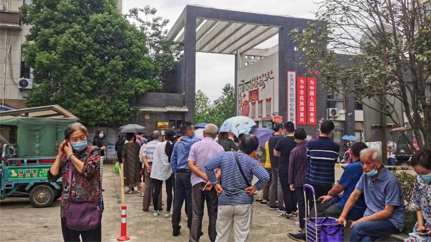 重拳出击，绝不姑息！安徽六安疫情启动问责，一副区长被免职