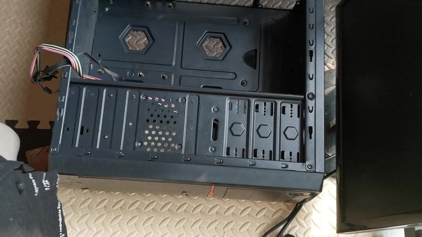 看董哥装机台式主机电脑组装机安装详细视频讲解小白装机教程