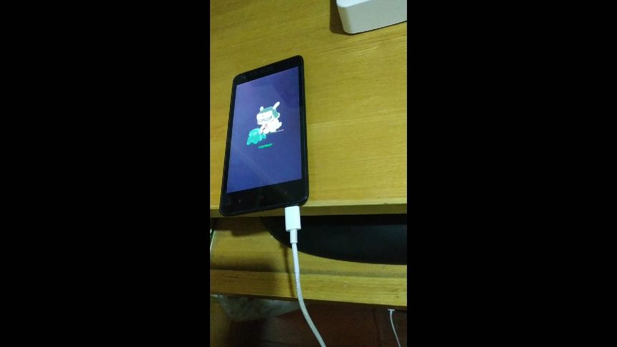 小孩手机微信下载不了,自己在家刷机!