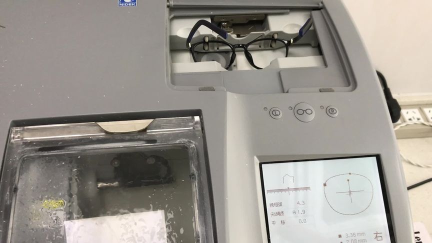 日本尼德克全自动眼镜磨片机