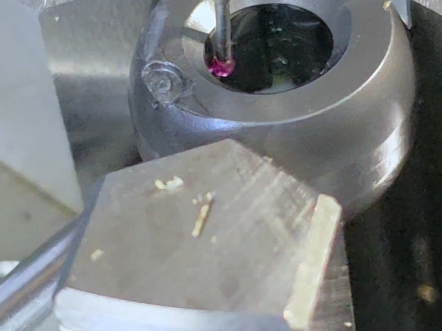 含油轴承内孔圆度全自动测量就选用广精精密圆度仪,满足全自动测量...